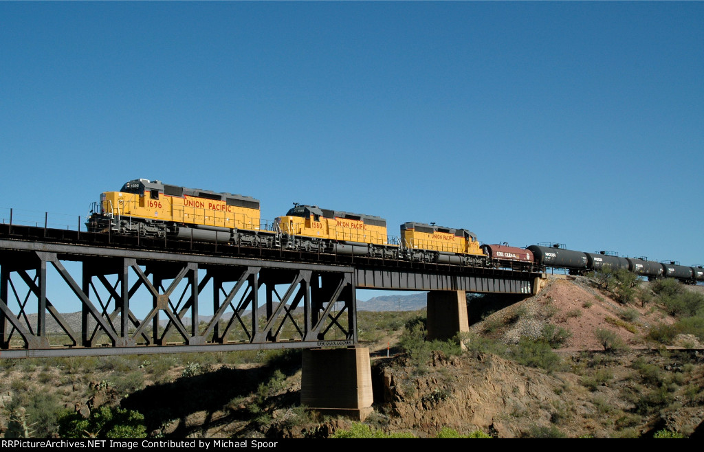 UP SD40-2 1696 at Vail AZ on 28 Sep 2013